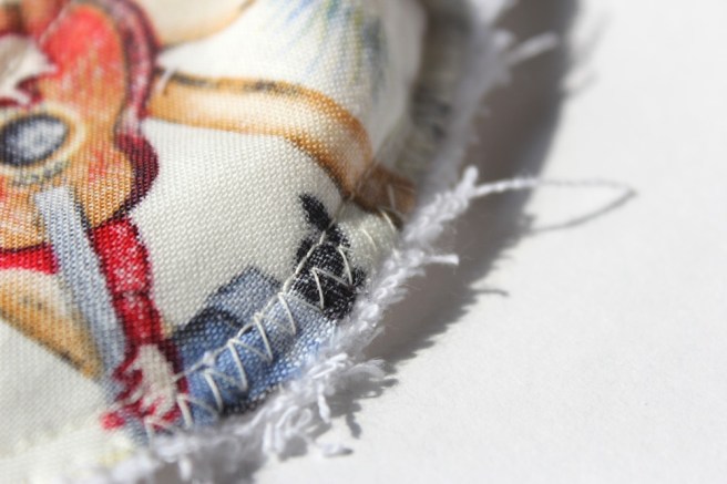 Easy baby bib pattern and tutorial | Wolves in London