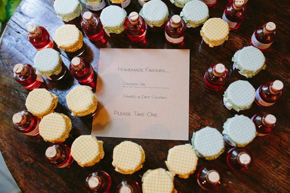 Top five homemade wedding favours | Wolves in London